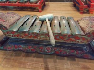 Traditional Indonesian Instruments Combined With Modern Orchestras - MW ...